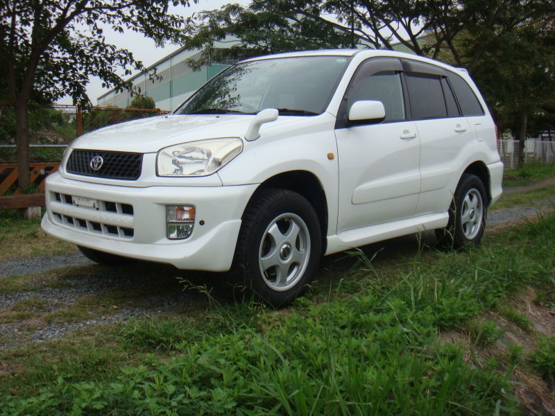 Toyota RAV4 J, 2000, used for sale