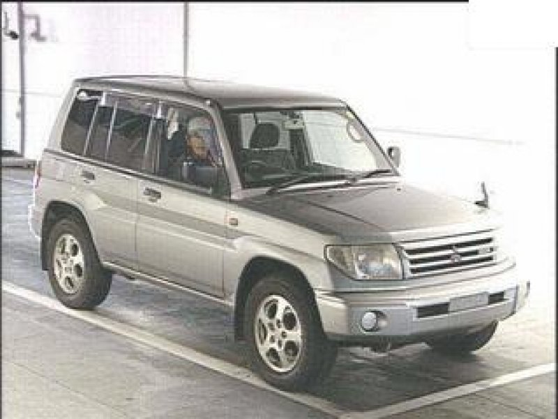 Mitsubishi Pajero IO 4WD, 1998, used for sale