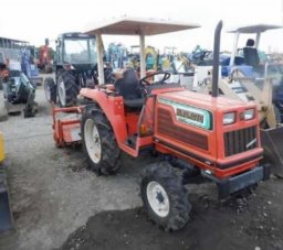 Used Tractors and industrial machinery for sale - Japan Partner