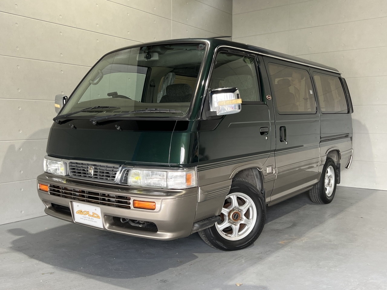 Nissan CARAVAN 3.0 Limousine, 1995, used for sale