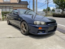 Left Hand Drive Nissan Skyline - Japan Partner